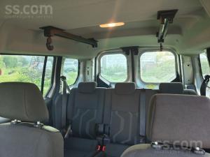 Pelēks Ford Tourneo 2014 Rīga, ar dzinēja tilpumu 1.50 L un nobraukumu 328 tūkst. km par 7200 €, foto 4 vietnē AUTOMOTO.COM.LV