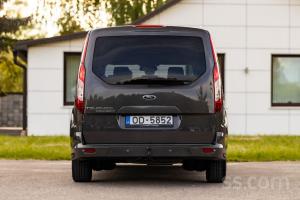 Pelēks Ford Tourneo 2015 Jelgava, ar dzinēja tilpumu 1.60 L un nobraukumu 0 tūkst. km par 8500 €, foto 5 vietnē AUTOMOTO.COM.LV
