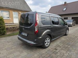 Grey Ford Tourneo 2015 in Riga, with an engine capacity of 1.50 L and mileage of 211 thousand km for 8000 €, photo 3 on AUTOMOTO.COM.LV