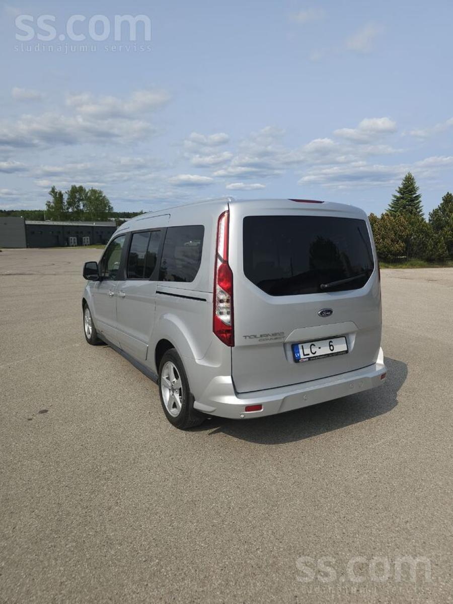 Grey Ford Tourneo 2016 in Tukums, with an engine capacity of 1.50 L and mileage of 347 thousand km for 8700 €, photo 3 on AUTOMOTO.COM.LV