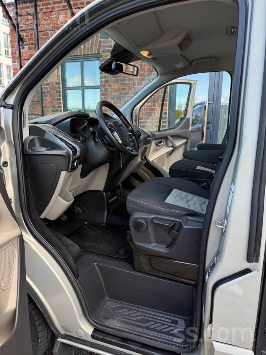 Pelēks Ford Tourneo 2016 Tallina, ar dzinēja tilpumu 2.00 L un nobraukumu 199 tūkst. km par 14990 €, foto 23 vietnē AUTOMOTO.COM.LV