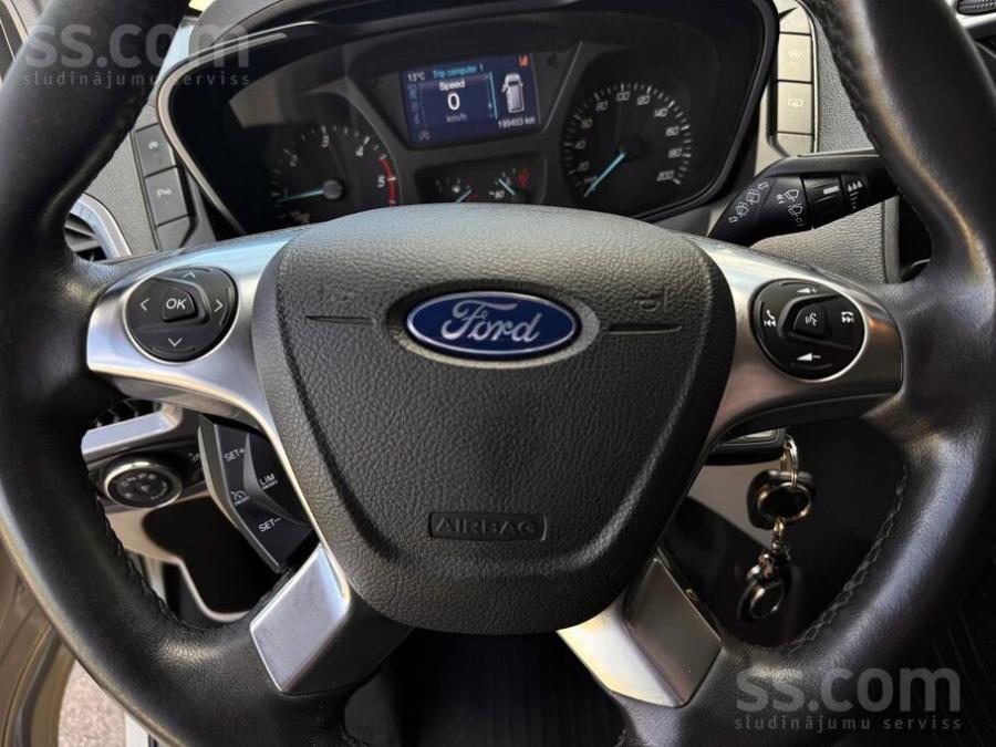 Pelēks Ford Tourneo 2016 Tallina, ar dzinēja tilpumu 2.00 L un nobraukumu 199 tūkst. km par 14990 €, foto 27 vietnē AUTOMOTO.COM.LV