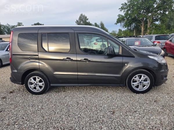 Grey Ford Tourneo 2017 in Jelgava, with an engine capacity of 1.00 L and mileage of 0 thousand km for 6900 €, photo 6 on AUTOMOTO.COM.LV