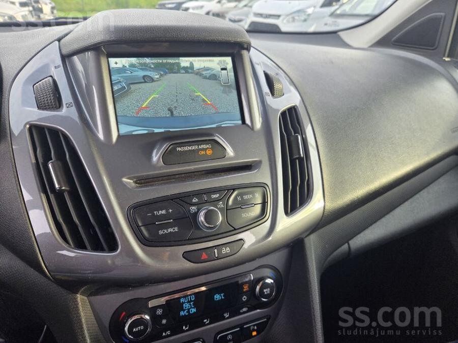 Pelēks Ford Tourneo 2017 Jelgava, ar dzinēja tilpumu 1.00 L un nobraukumu 0 tūkst. km par 6900 €, foto 16 vietnē AUTOMOTO.COM.LV