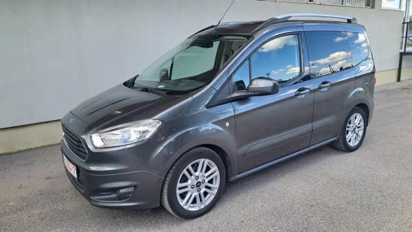Pelēks Ford Tourneo 2017 Ogre, ar dzinēja tilpumu 1.00 L un nobraukumu 96 tūkst. km par 7350 €, foto  vietnē AUTOMOTO.COM.LV
