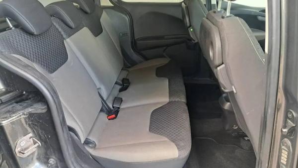 Grey Ford Tourneo 2017 in Ogre, with an engine capacity of 1.00 L and mileage of 96 thousand km for 7350 €, photo 7 on AUTOMOTO.COM.LV