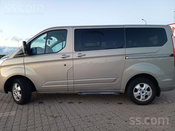 Pelēks Ford Tourneo 2017 Rīga, ar dzinēja tilpumu 2.00 L un nobraukumu 380 tūkst. km par 12300 €, foto 4 vietnē AUTOMOTO.COM.LV