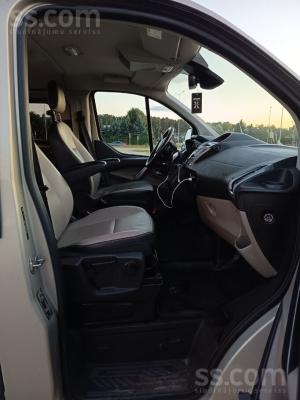 Pelēks Ford Tourneo 2017 Rīga, ar dzinēja tilpumu 2.00 L un nobraukumu 380 tūkst. km par 12300 €, foto 10 vietnē AUTOMOTO.COM.LV