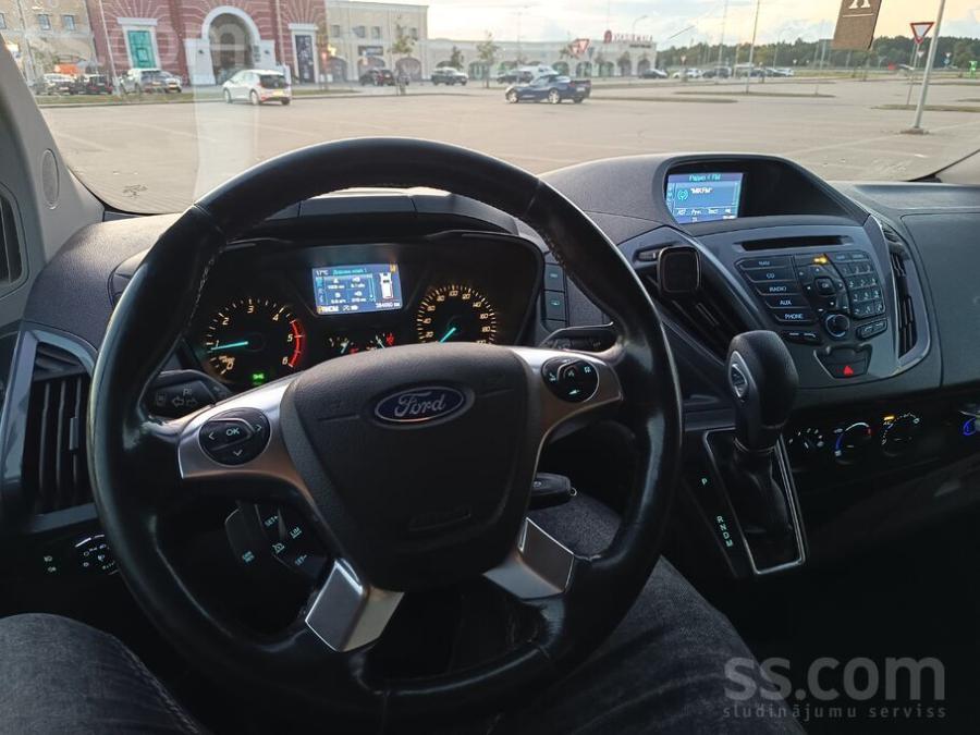 Pelēks Ford Tourneo 2017 Rīga, ar dzinēja tilpumu 2.00 L un nobraukumu 380 tūkst. km par 12300 €, foto 11 vietnē AUTOMOTO.COM.LV