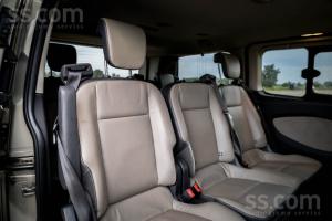 Grey Ford Tourneo 2017 in Riga, with an engine capacity of 2.00 L and mileage of 387 thousand km for 13990 €, photo 12 on AUTOMOTO.COM.LV