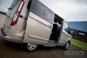 Grey Ford Tourneo 2017 in Riga, with an engine capacity of 2.00 L and mileage of 387 thousand km for 13990 €, photo 14 on AUTOMOTO.COM.LV