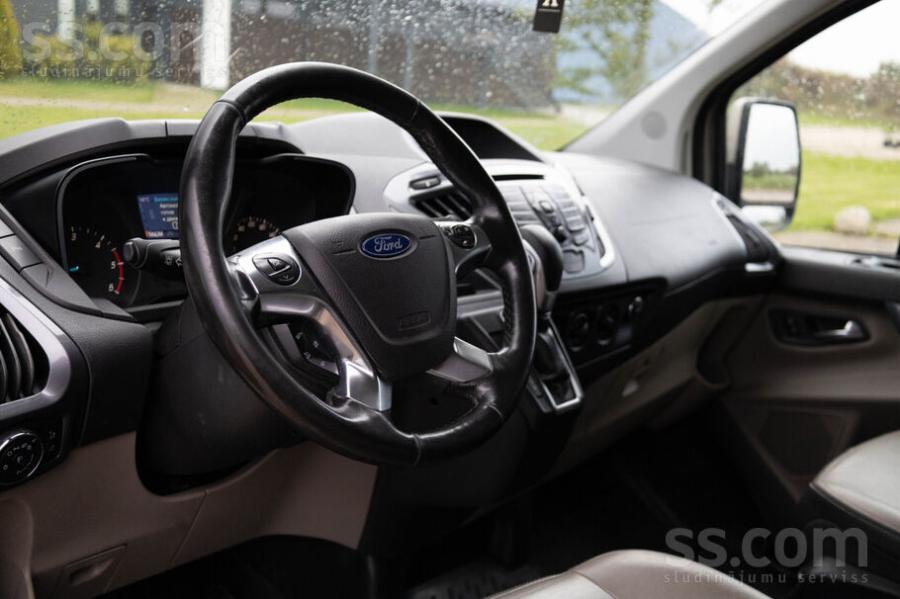 Grey Ford Tourneo 2017 in Riga, with an engine capacity of 2.00 L and mileage of 387 thousand km for 13990 €, photo 24 on AUTOMOTO.COM.LV