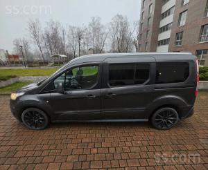 Grey Ford Tourneo 2018 in Riga, with an engine capacity of 1.50 L and mileage of 208 thousand km for 10900 €, photo 3 on AUTOMOTO.COM.LV