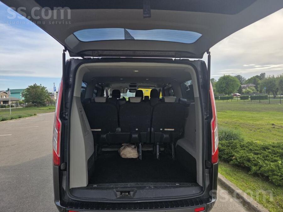 Pelēks Ford Tourneo 2018 Rīga, ar dzinēja tilpumu 2.00 L un nobraukumu 255 tūkst. km par 15000 €, foto 6 vietnē AUTOMOTO.COM.LV