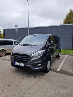 Pelēks Ford Tourneo 2018 Rīga, ar dzinēja tilpumu 2.00 L un nobraukumu 19 tūkst. km par 19900 €, foto  vietnē AUTOMOTO.COM.LV