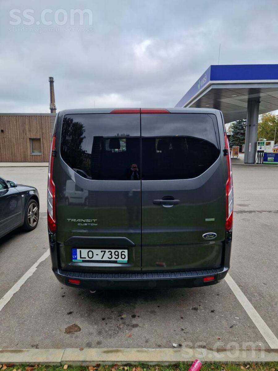 Pelēks Ford Tourneo 2018 Rīga, ar dzinēja tilpumu 2.00 L un nobraukumu 19 tūkst. km par 19900 €, foto 6 vietnē AUTOMOTO.COM.LV