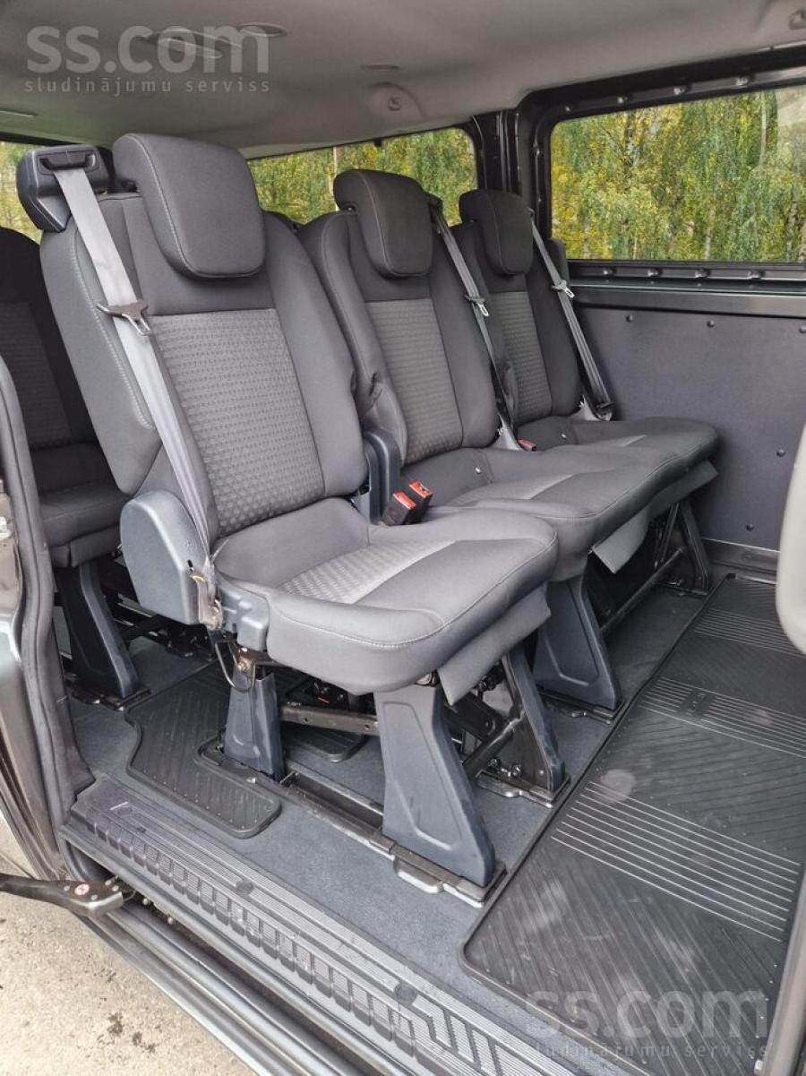 Pelēks Ford Tourneo 2018 Rīga, ar dzinēja tilpumu 2.00 L un nobraukumu 19 tūkst. km par 19900 €, foto 7 vietnē AUTOMOTO.COM.LV