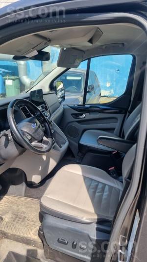 Pelēks Ford Tourneo 2019 Rīga, ar dzinēja tilpumu 2.00 L un nobraukumu 180 tūkst. km par 20000 €, foto 6 vietnē AUTOMOTO.COM.LV