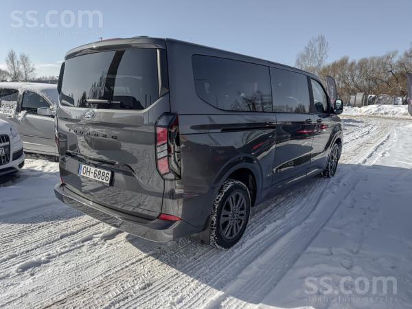 Grey Ford Tourneo 2025 in Jelgava, with an engine capacity of 2.00 L and mileage of 18 thousand km for 47500 €, photo 7 on AUTOMOTO.COM.LV