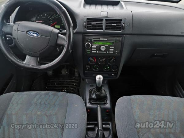 Pelēks Ford Tourneo 2008 Tallina, ar dzinēja tilpumu 1.80 L un nobraukumu 380 tūkst. km par 1299 €, foto 6 vietnē AUTOMOTO.COM.LV