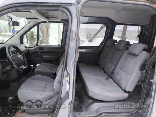 Pelēks Ford Tourneo 2008 Tallina, ar dzinēja tilpumu 1.80 L un nobraukumu 380 tūkst. km par 1299 €, foto 9 vietnē AUTOMOTO.COM.LV