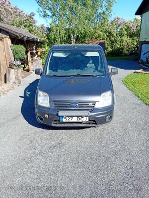 Pelēks Ford Tourneo 2010 Tiri, ar dzinēja tilpumu 1.80 L un nobraukumu 330 tūkst. km par 2000 €, foto  vietnē AUTOMOTO.COM.LV
