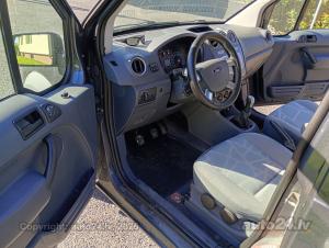 Pelēks Ford Tourneo 2010 Tiri, ar dzinēja tilpumu 1.80 L un nobraukumu 330 tūkst. km par 2000 €, foto 6 vietnē AUTOMOTO.COM.LV