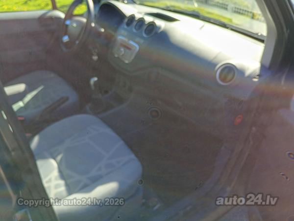 Pelēks Ford Tourneo 2010 Tiri, ar dzinēja tilpumu 1.80 L un nobraukumu 330 tūkst. km par 2000 €, foto 6 vietnē AUTOMOTO.COM.LV