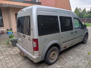 Pelēks Ford Tourneo 2010 Rīga, ar dzinēja tilpumu 1.80 L un nobraukumu 490 tūkst. km par 450 €, foto 3 vietnē AUTOMOTO.COM.LV