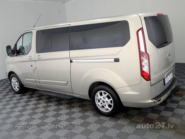 Pelēks Ford Tourneo 2013 Tallina, ar dzinēja tilpumu 2.20 L un nobraukumu 385 tūkst. km par 4999 €, foto 4 vietnē AUTOMOTO.COM.LV
