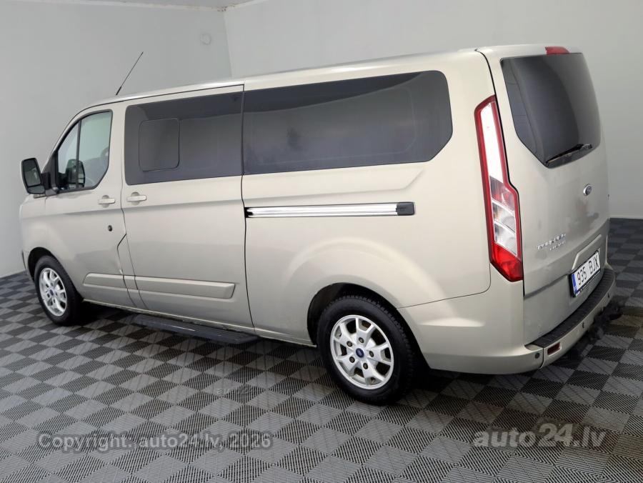 Pelēks Ford Tourneo 2013 Tallina, ar dzinēja tilpumu 2.20 L un nobraukumu 385 tūkst. km par 4999 €, foto 5 vietnē AUTOMOTO.COM.LV