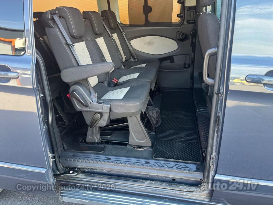 Pelēks Ford Tourneo 2014 Kuresāre, ar dzinēja tilpumu 2.20 L un nobraukumu 331 tūkst. km par 11000 €, foto 12 vietnē AUTOMOTO.COM.LV