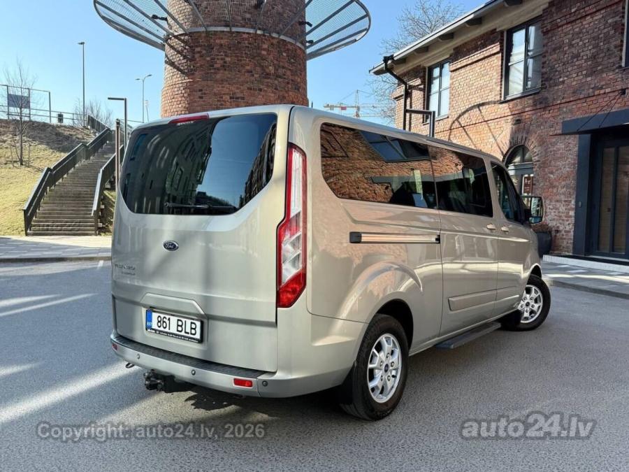 Grey Ford Tourneo 2014 in Tallinn, with an engine capacity of 2.20 L and mileage of 280 thousand km for 13699 €, photo 11 on AUTOMOTO.COM.LV