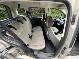 Grey Ford Tourneo 2014 in Tallinn, with an engine capacity of 1.60 L and mileage of 162 thousand km for 4990 €, photo 15 on AUTOMOTO.COM.LV
