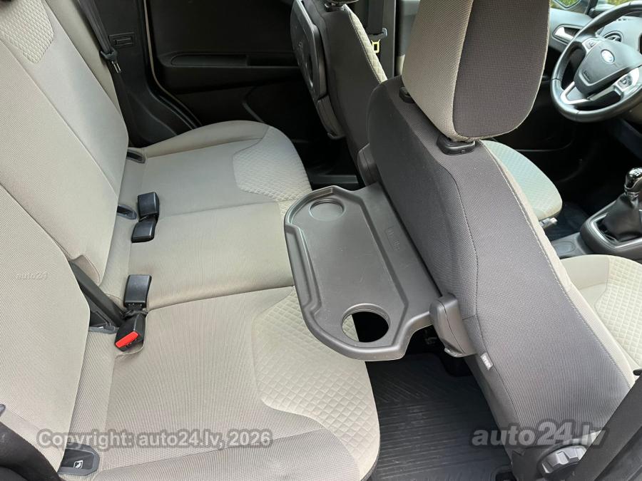 Grey Ford Tourneo 2014 in Tallinn, with an engine capacity of 1.60 L and mileage of 162 thousand km for 4990 €, photo 16 on AUTOMOTO.COM.LV