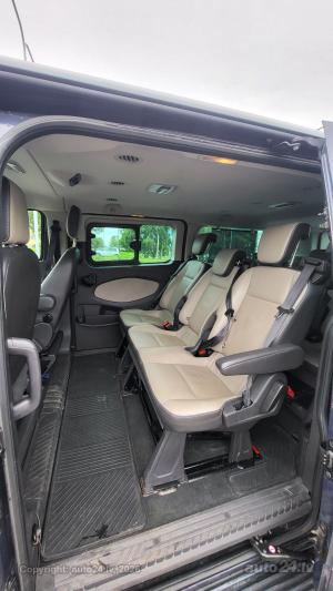 Pelēks Ford Tourneo 2014 Tallina, ar dzinēja tilpumu 2.20 L un nobraukumu 224 tūkst. km par 14999 €, foto 6 vietnē AUTOMOTO.COM.LV
