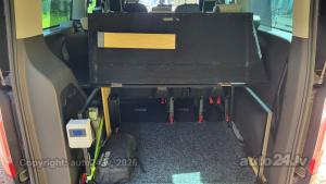 Pelēks Ford Tourneo 2014 Tallina, ar dzinēja tilpumu 2.20 L un nobraukumu 224 tūkst. km par 14999 €, foto 11 vietnē AUTOMOTO.COM.LV