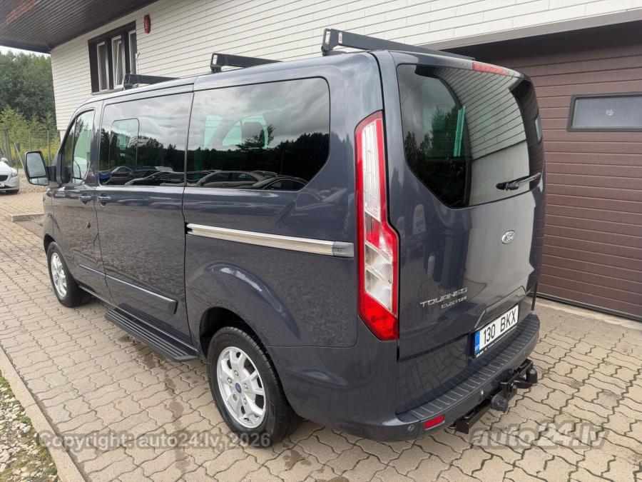 Pelēks Ford Tourneo 2014 Veru, ar dzinēja tilpumu 2.20 L un nobraukumu 261 tūkst. km par 10990 €, foto 3 vietnē AUTOMOTO.COM.LV