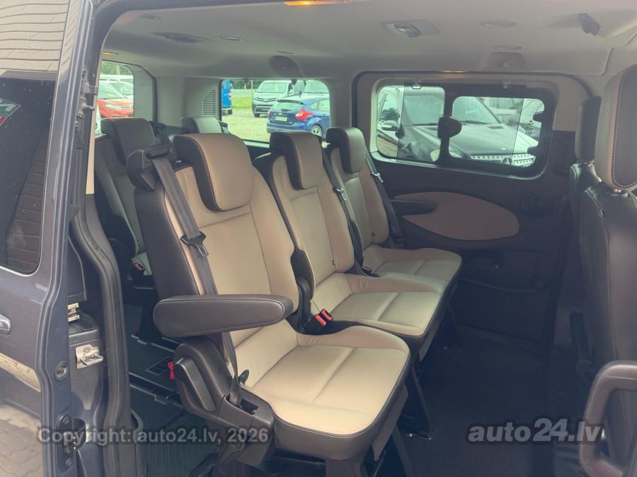 Pelēks Ford Tourneo 2014 Veru, ar dzinēja tilpumu 2.20 L un nobraukumu 261 tūkst. km par 10990 €, foto 9 vietnē AUTOMOTO.COM.LV