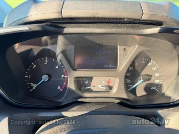 Grey Ford Tourneo 2015 in Tallinn, with an engine capacity of 2.20 L and mileage of 267 thousand km for 10900 €, photo 4 on AUTOMOTO.COM.LV