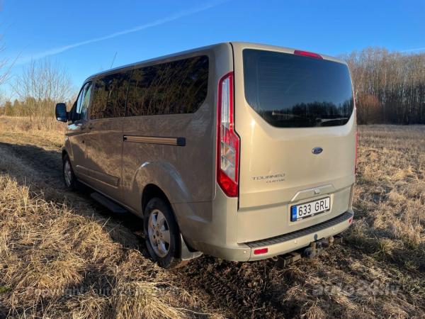 Pelēks Ford Tourneo 2016 Pērnava, ar dzinēja tilpumu 2.00 L un nobraukumu 197 tūkst. km par 20000 €, foto 4 vietnē AUTOMOTO.COM.LV