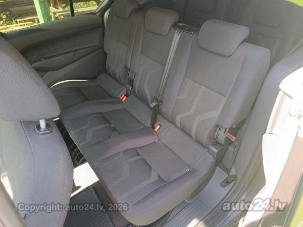 Grey Ford Tourneo 2016 in Tartu, with an engine capacity of 1.50 L and mileage of 274 thousand km for 10650 €, photo 11 on AUTOMOTO.COM.LV