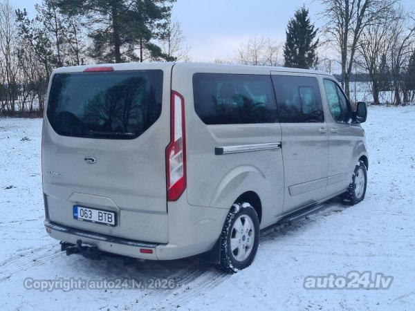 Grey Ford Tourneo 2017 in Paide, with an engine capacity of 2.00 L and mileage of 278 thousand km for 13000 €, photo 2 on AUTOMOTO.COM.LV