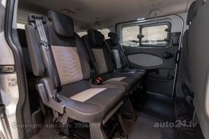 Pelēks Ford Tourneo 2017 Tallina, ar dzinēja tilpumu 2.00 L un nobraukumu 191 tūkst. km par 17990 €, foto 11 vietnē AUTOMOTO.COM.LV