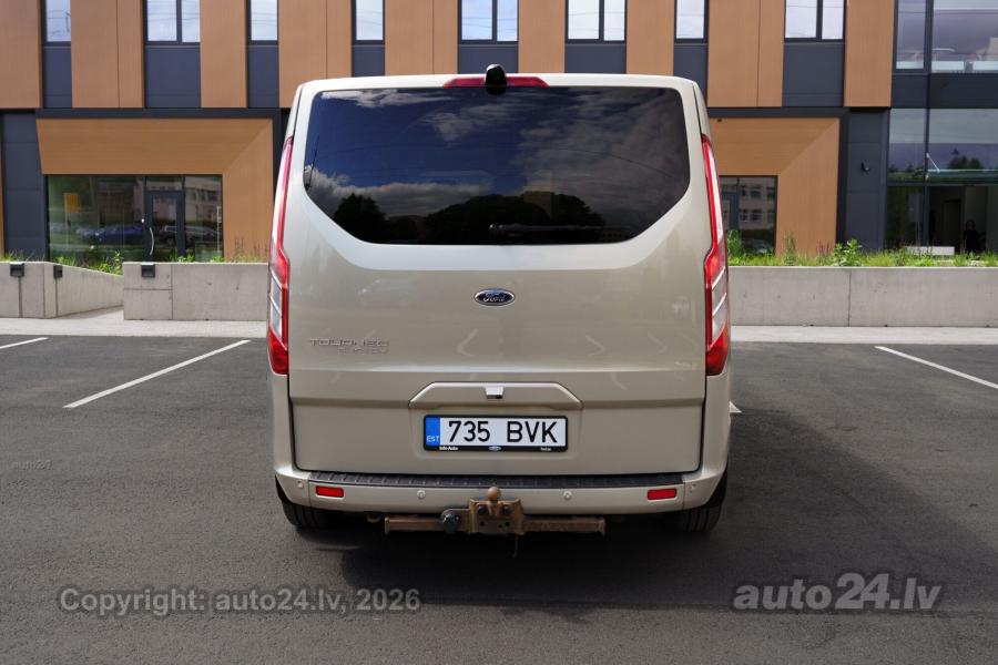 Pelēks Ford Tourneo 2017 Tallina, ar dzinēja tilpumu 2.00 L un nobraukumu 235 tūkst. km par 19999 €, foto 7 vietnē AUTOMOTO.COM.LV