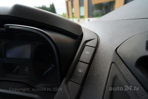 Pelēks Ford Tourneo 2017 Tallina, ar dzinēja tilpumu 2.00 L un nobraukumu 235 tūkst. km par 19999 €, foto 18 vietnē AUTOMOTO.COM.LV