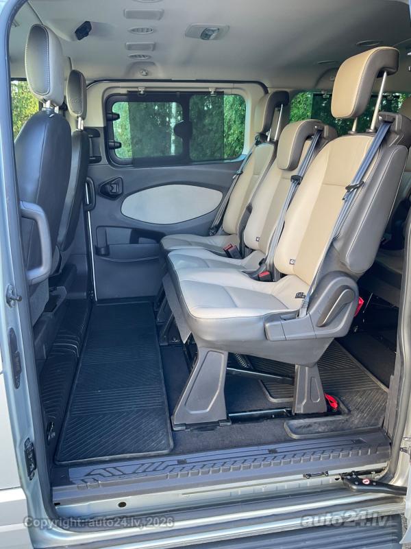 Ford Tourneo 2017 Tallina vietnÄ PelÄks Ford Tourneo 2017 Tallina, ar dzinÄja tilpumu 2.00 L un nobraukumu 186 tÅ«kst. km par 18400 ā¬, foto 9 vietnÄ AUTOMOTO.COM.LV