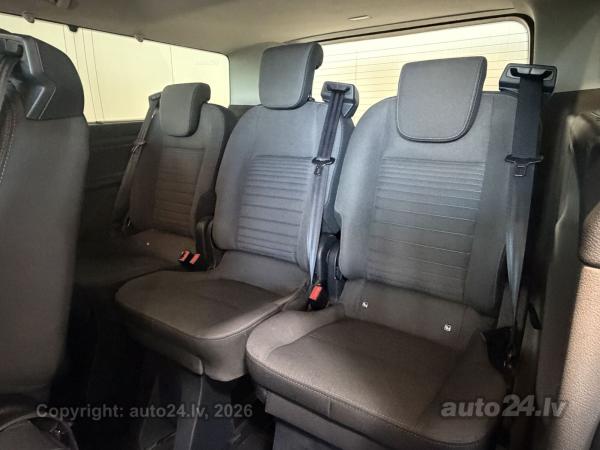 Grey Ford Tourneo 2019 in Tartu, with an engine capacity of 2.00 L and mileage of 157 thousand km for 22990 €, photo 7 on AUTOMOTO.COM.LV