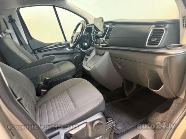 Grey Ford Tourneo 2019 in Tartu, with an engine capacity of 2.00 L and mileage of 157 thousand km for 22990 €, photo 9 on AUTOMOTO.COM.LV