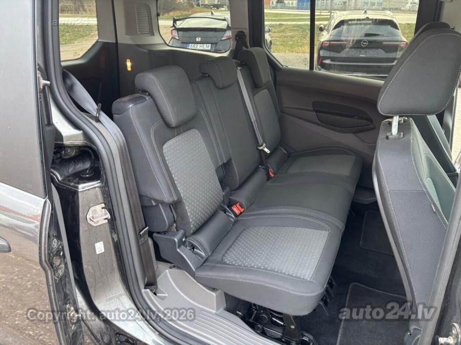 Pelēks Ford Tourneo 2021 Viljandi, ar dzinēja tilpumu 1.50 L un nobraukumu 179 tūkst. km par 16900 €, foto 13 vietnē AUTOMOTO.COM.LV